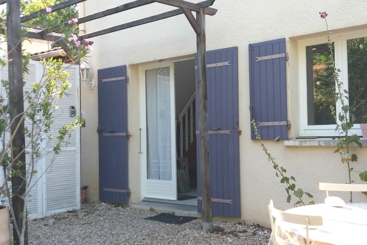 La Villa Sympa, Confort Avec Jardin, Plage à 250 M - Saint-Georges-de-Didonne