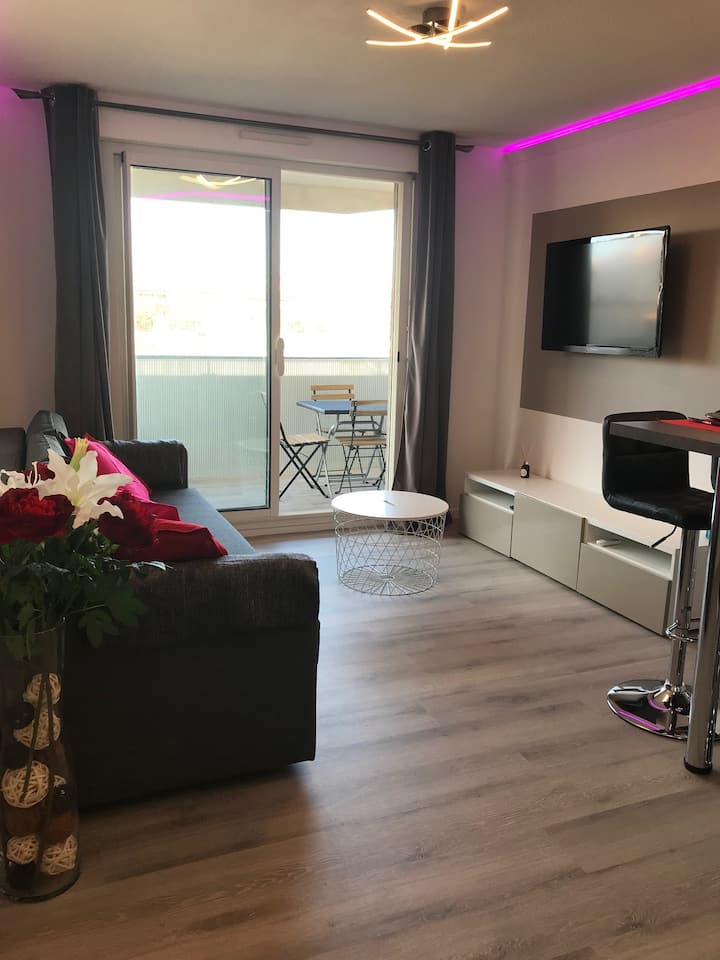 T2 Moderne Proximité Stade, Parc Chanot, Plages - Marseille