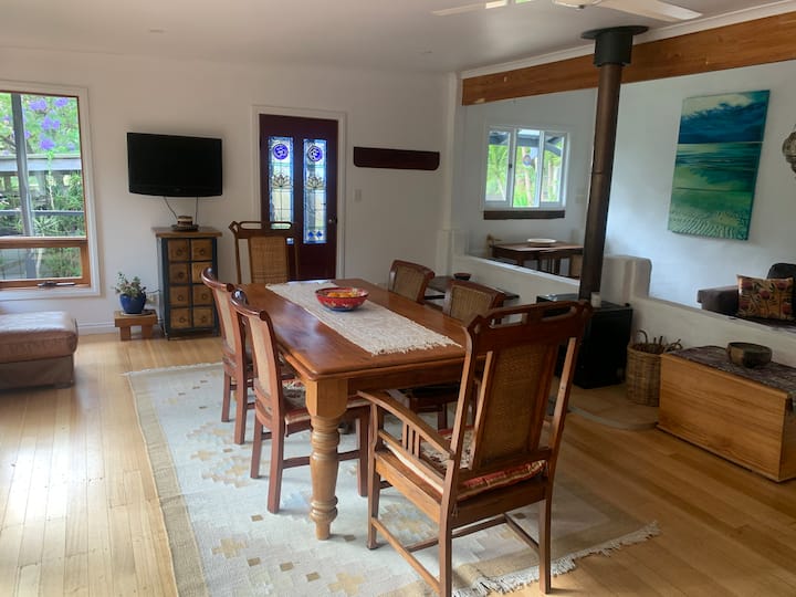 ‘Evergreen’ Secret Retreat - Boston (Australia)