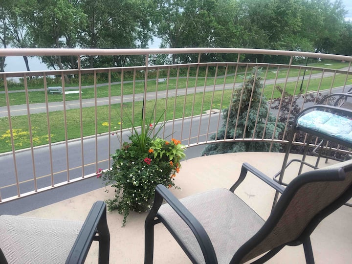 Lasalle 2bdr Waterview Downtown 9min Airport 15min - Dorval