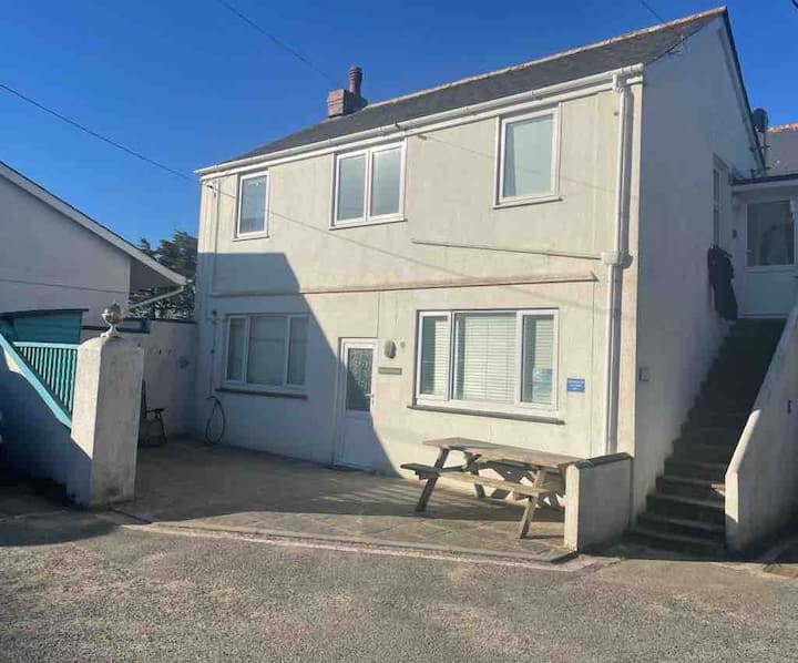 30 Secs From Door To Beach, Central Polzeath - Polzeath Beach