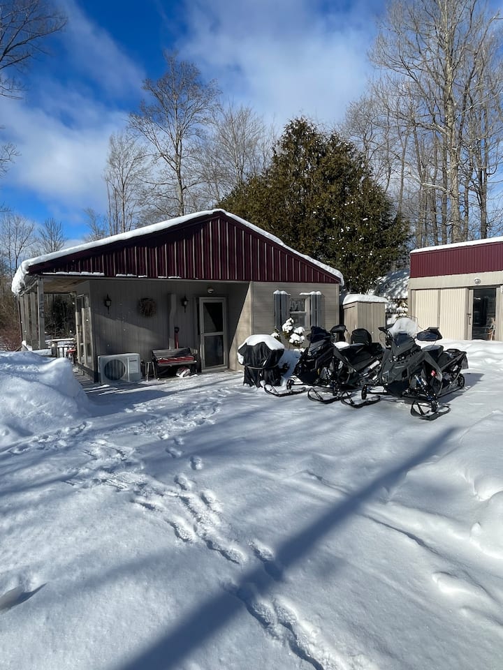 Trail Riding/star Gazing Tiny Home.