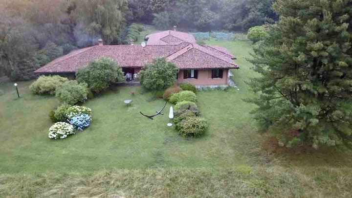 Villa With Pool,woods And Garden - Varese