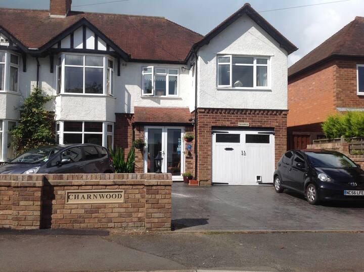 Triple Room With Wifi, En-suite And Off Rd Parking - Shrewsbury