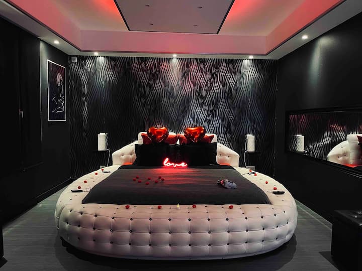 🗝La Nuit Coquine🗝suite Avec Jacuzzi ♥Evasion♥ - 르망