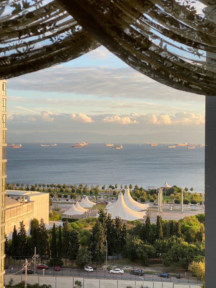 Havuzlu Ve Deniz Manzarali Aile Dostu Eviniz - Darıca