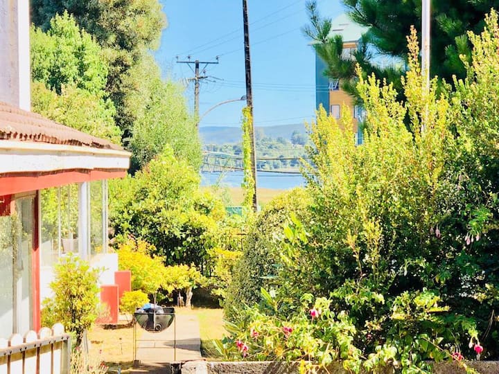 Isla Teja - Casa Excelente Ubicación. - Valdivia