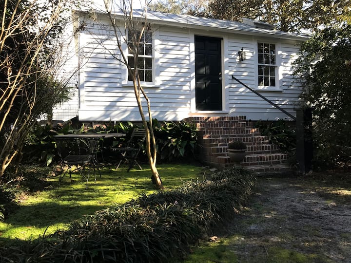 Camellia Walk Cottage - Summerville, SC