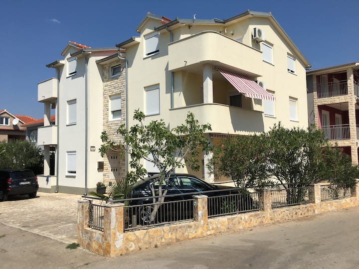 Apartment For 4 With 55m² In Vodice, Maison Milic - Vodice