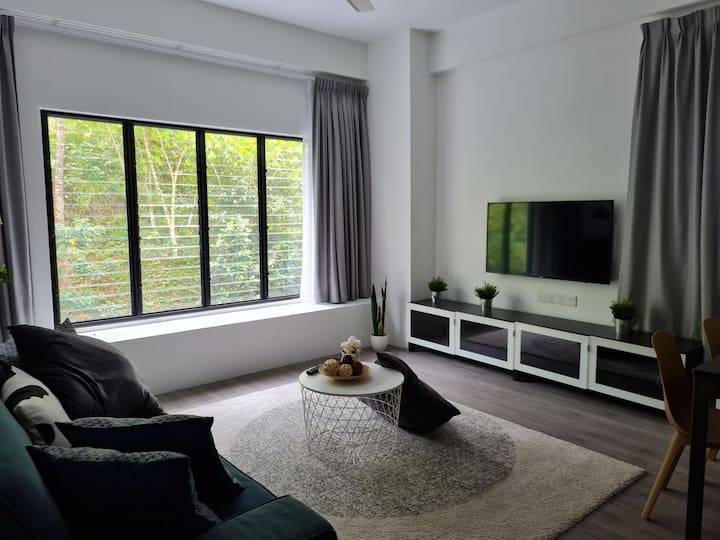 4-7 Pax Gvr Kempas Residence- Free Wi-fi & Netflix - Genting Highlands