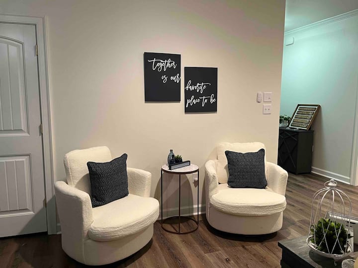 New! Hilltop Hideway W/arcade And Hot Tub! - Conway, AR
