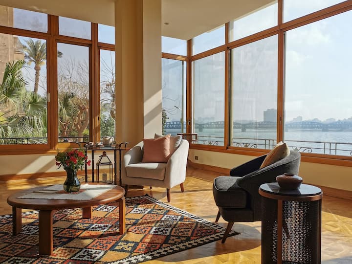 Panoramic Nile View 2-bedroom Apartment In Zamalek - Cairo