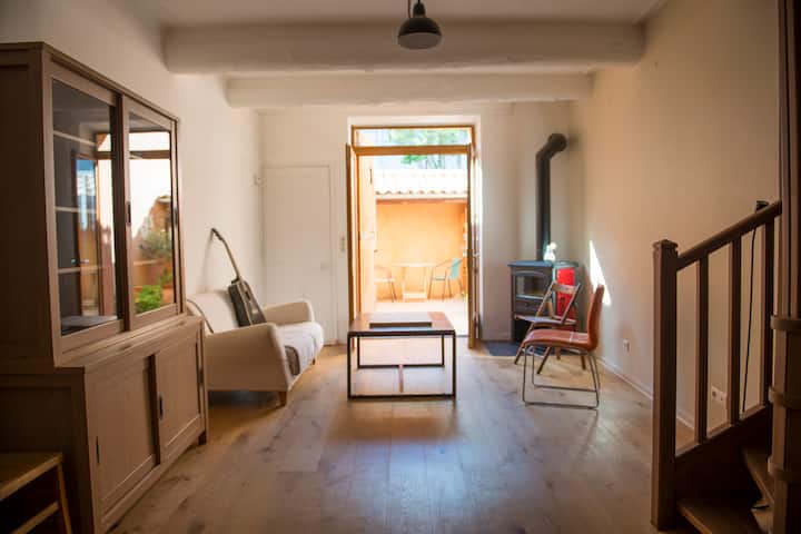 Maison Centre Historique Avec Cours, Teinturiers - Villeneuve-lès-Avignon