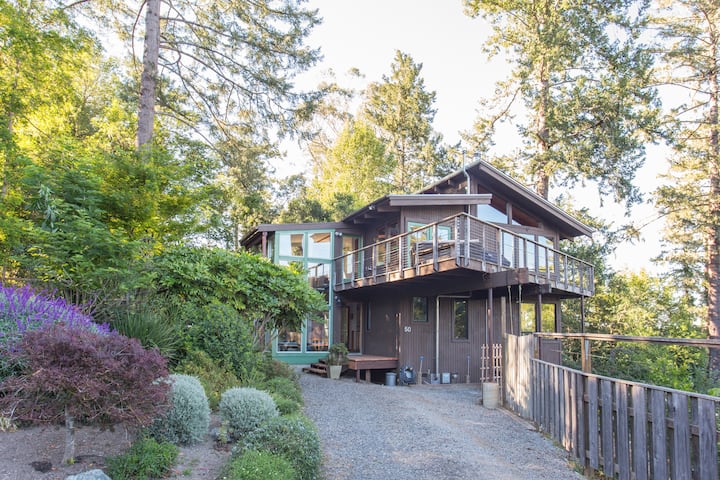 Zoe's Tree House - Point Reyes Station, CA
