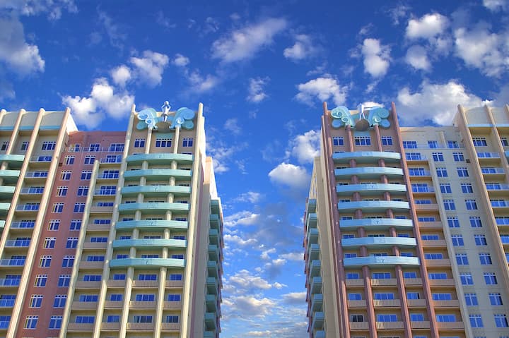 Ocean Blvd Long Term Rental W/ Parking - Long Beach