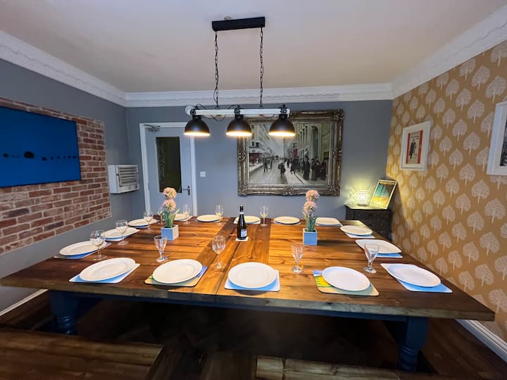 Seaview Brighton Townhouse Near Beach Sleeps 15 - Brighton