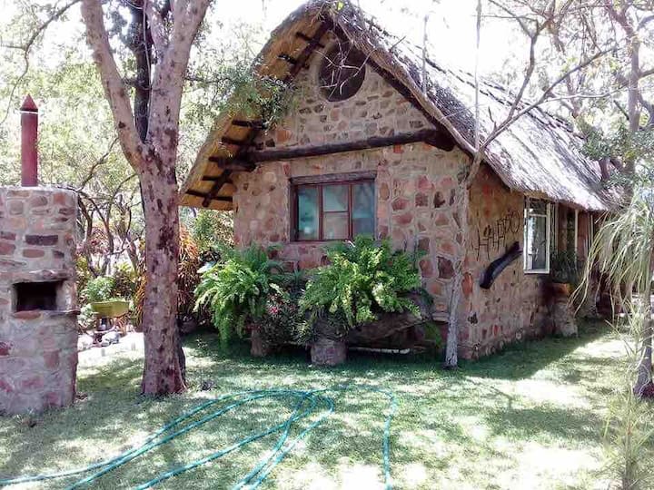 Hippo Cottage - Zimbabwe