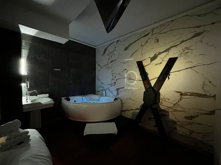Jaccuzi Love Room - Paris