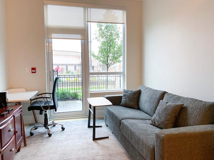 Modern Condo, Heart Of Downtown Markham + Parking - Markham