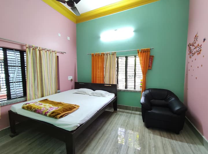 Purbasha Homestay Near Hazarduari (Room No. 1) - Murshidabad