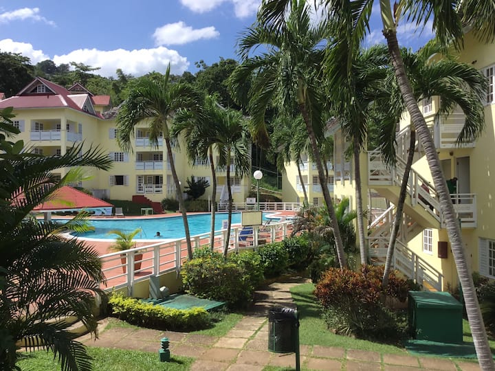 Live Easy At The Mystic - Ocho Rios