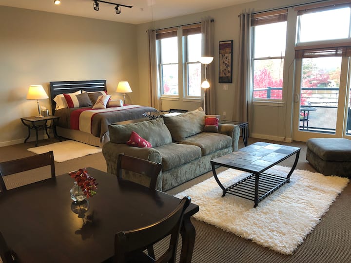 Cozy Studio In The Heart Of Orenco - Hillsboro, OR