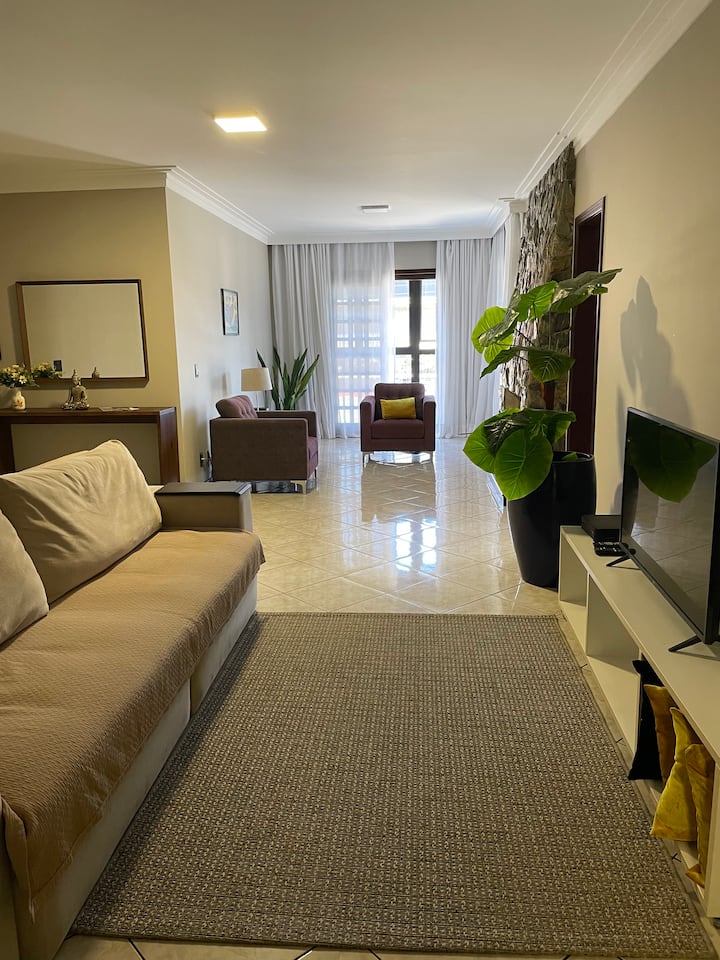 Excelente E Amplo Apto Em óTima Localização - Joinville