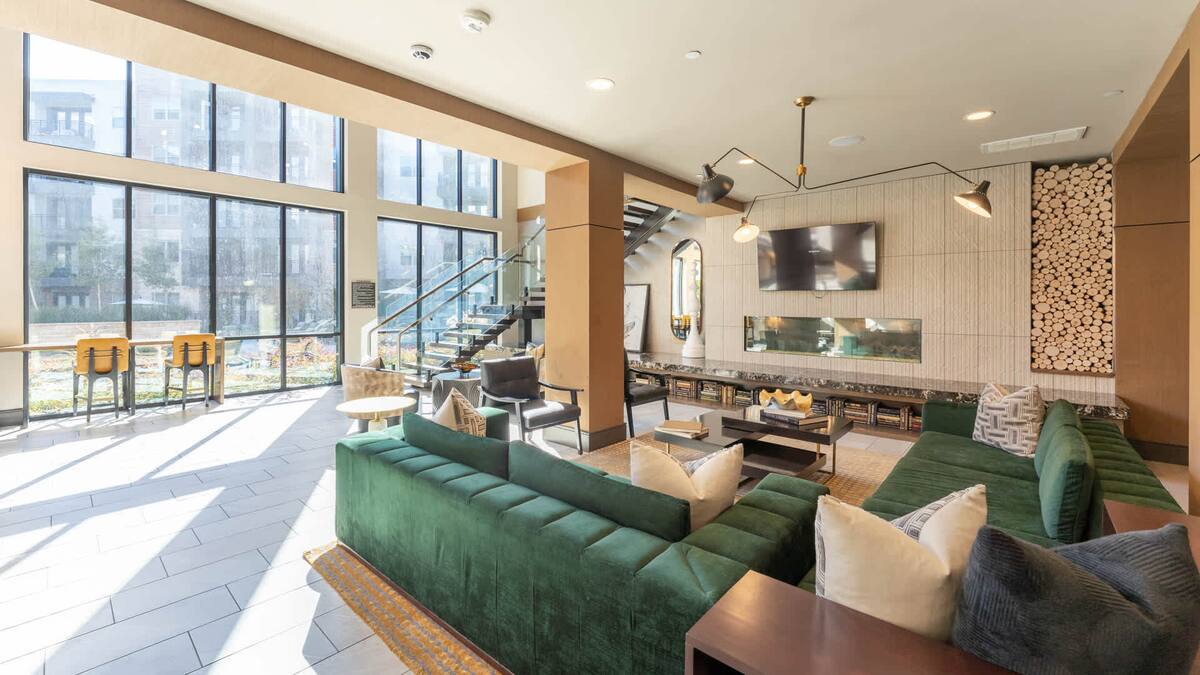 Earn with Airbnb-friendly apartments in Dallas | Airbnb