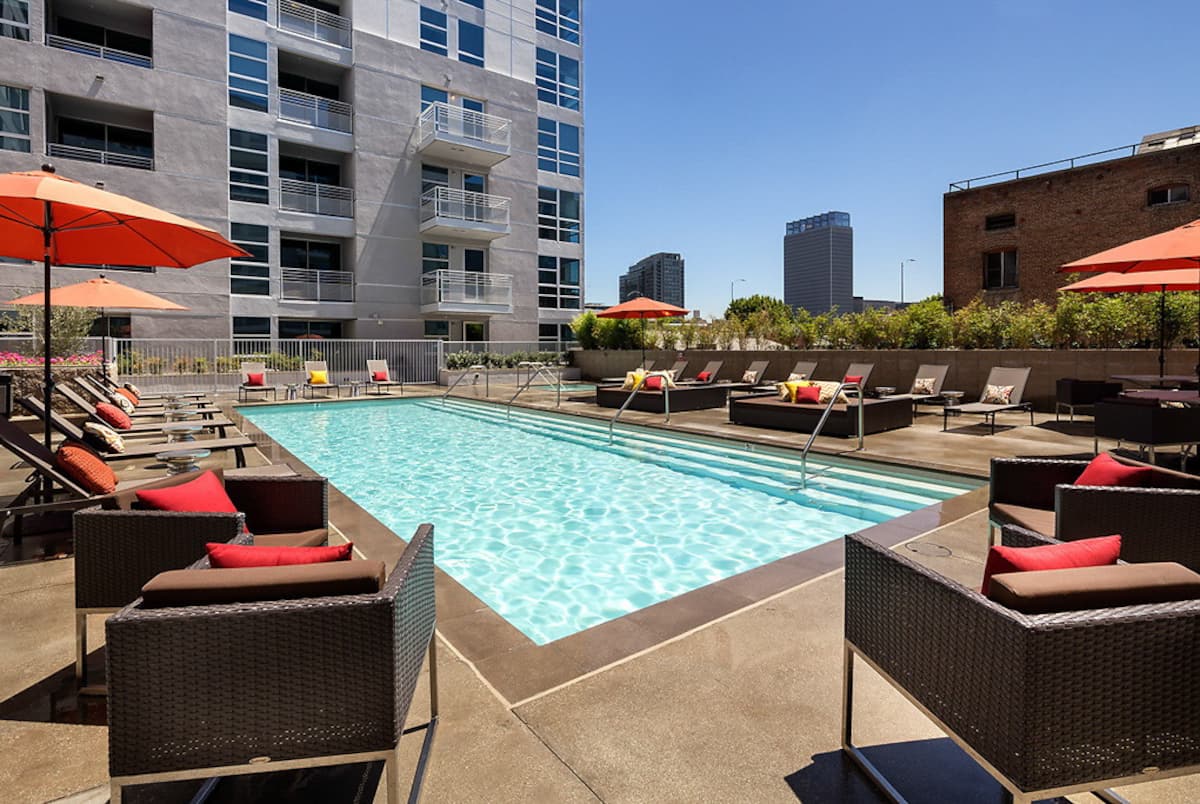 Earn in Avant, an Airbnb-friendly apartment building