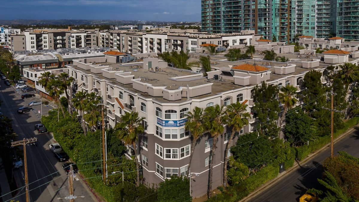 Mirabella, an Airbnb-friendly apartment