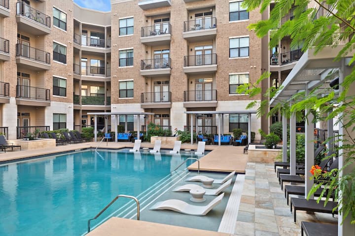 Earn with Airbnb-friendly apartments in Austin Metro | Airbnb