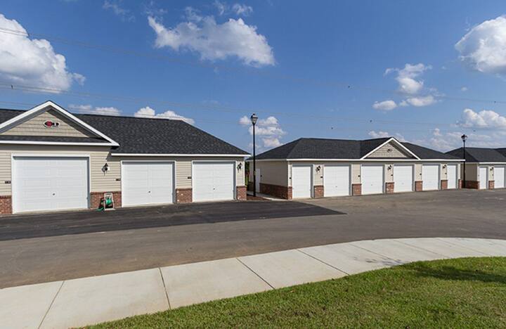 Earn with Airbnb-friendly apartments in Raleigh | Airbnb