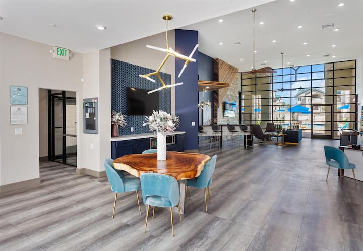 Earn with Airbnb-friendly apartments in Phoenix | Airbnb