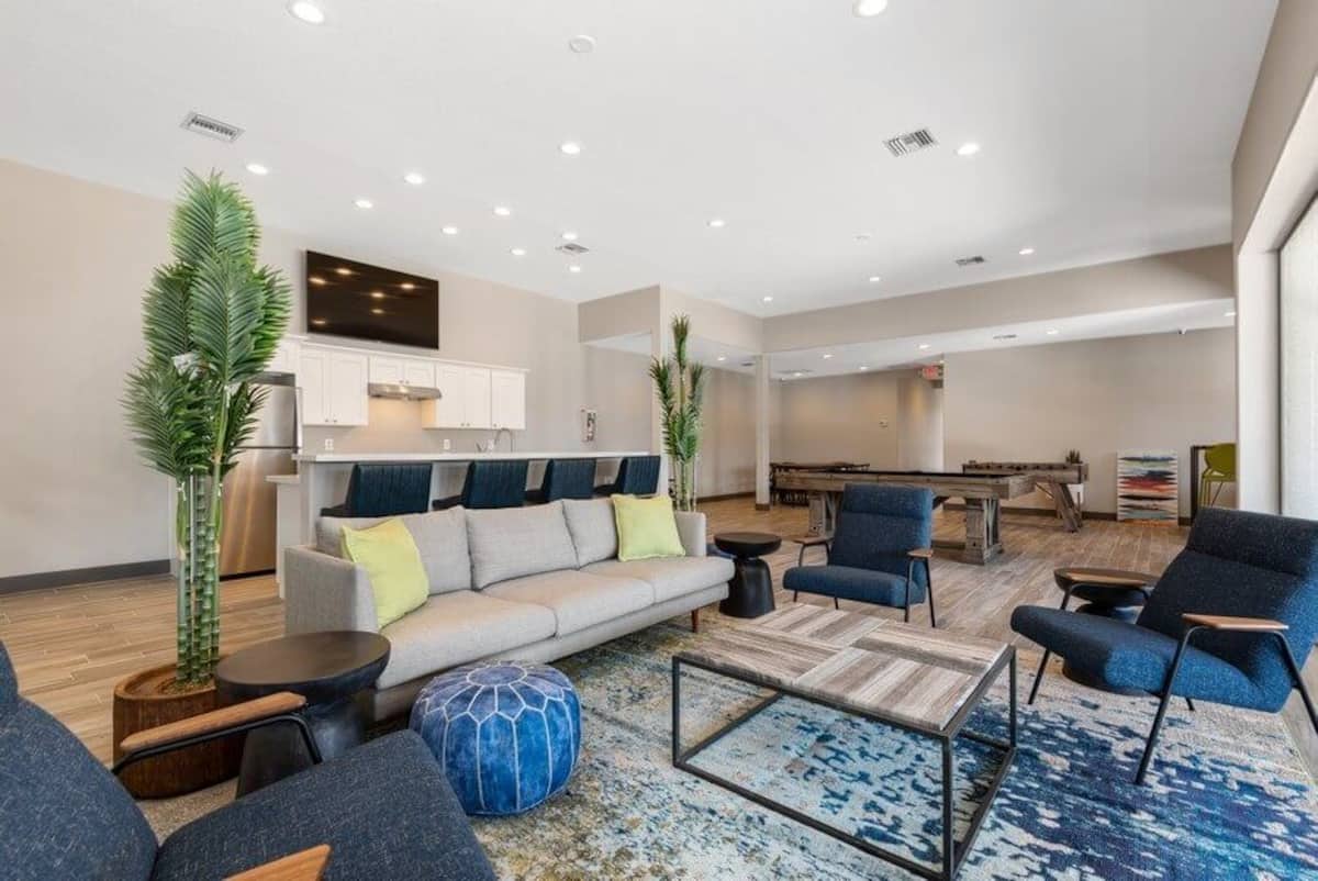 Earn with Airbnb-friendly apartments in Phoenix | Airbnb