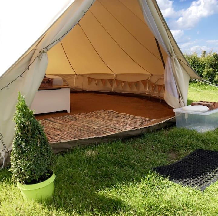 Flamborough Glamping Bell Tent With Sea Views/2 - Flamborough