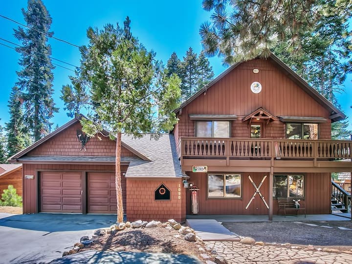 North Lake Tahoe 5 Bedroom Cabin W/hot Tub - North Lake Tahoe, CA