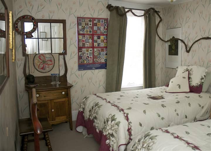 Magnolia Room - Amherstburg