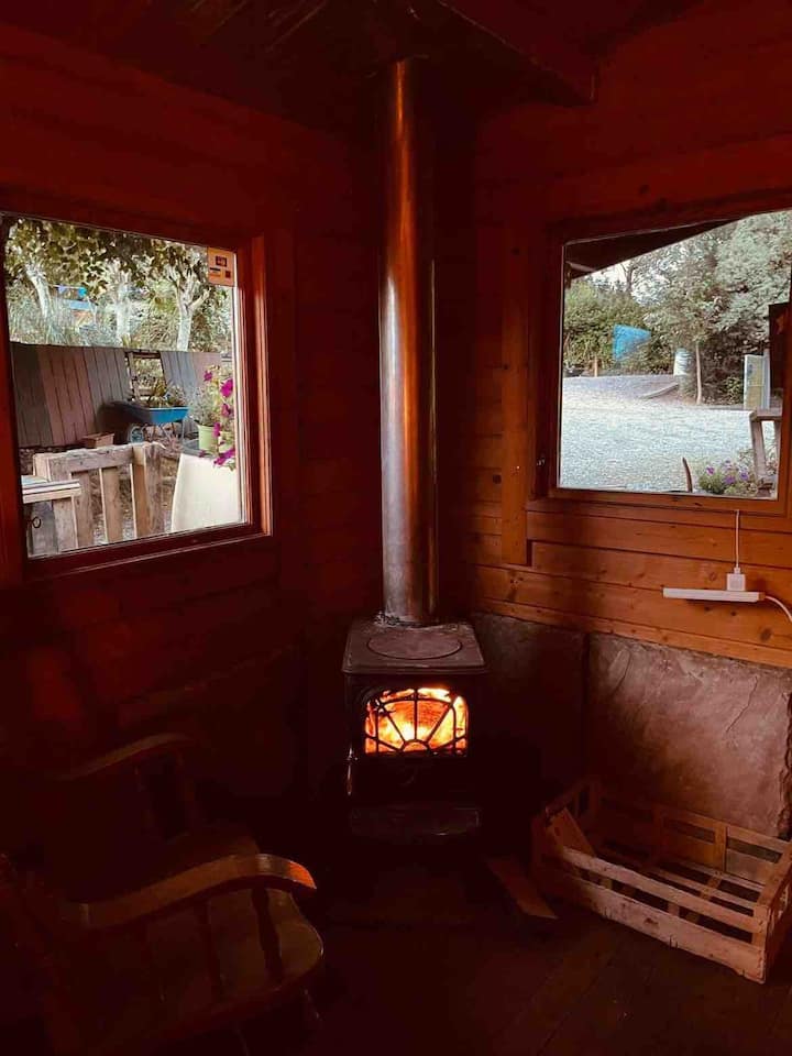 Quirky Glamping In The Cabin - Cork