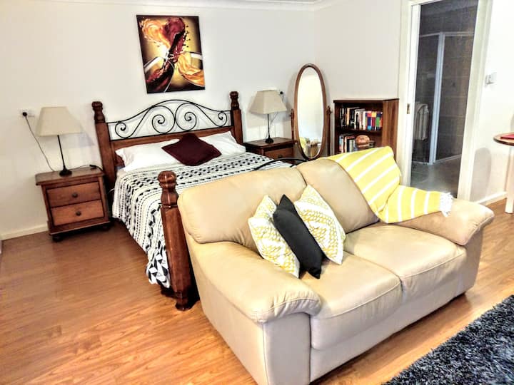 "Vino Paese” Close To Pokolbin (10 Minutes) - Hunter Region