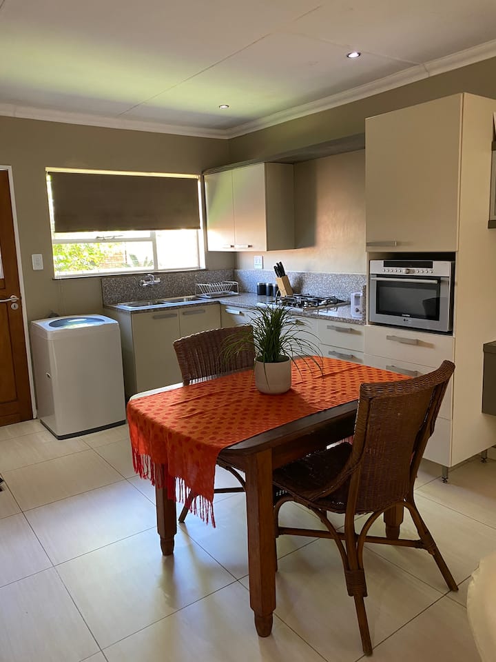 Premium Contractors Accommodation In Witbank - Emalahleni