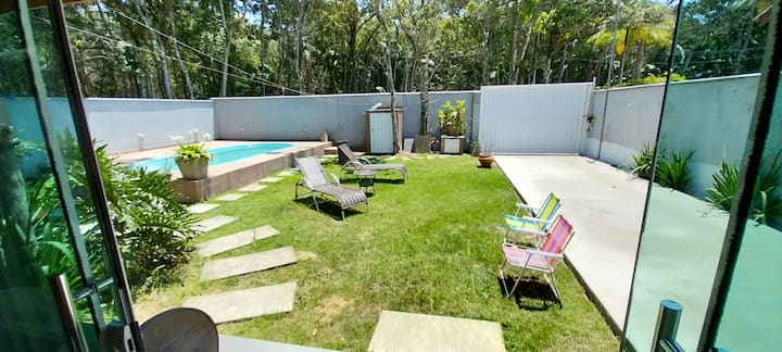 Casa Com Piscina No Bairro Estaleiro - Itapema