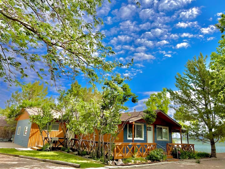 Lakeside House W/ Private Sandy Beach, Lake View - Splash Park, Delta