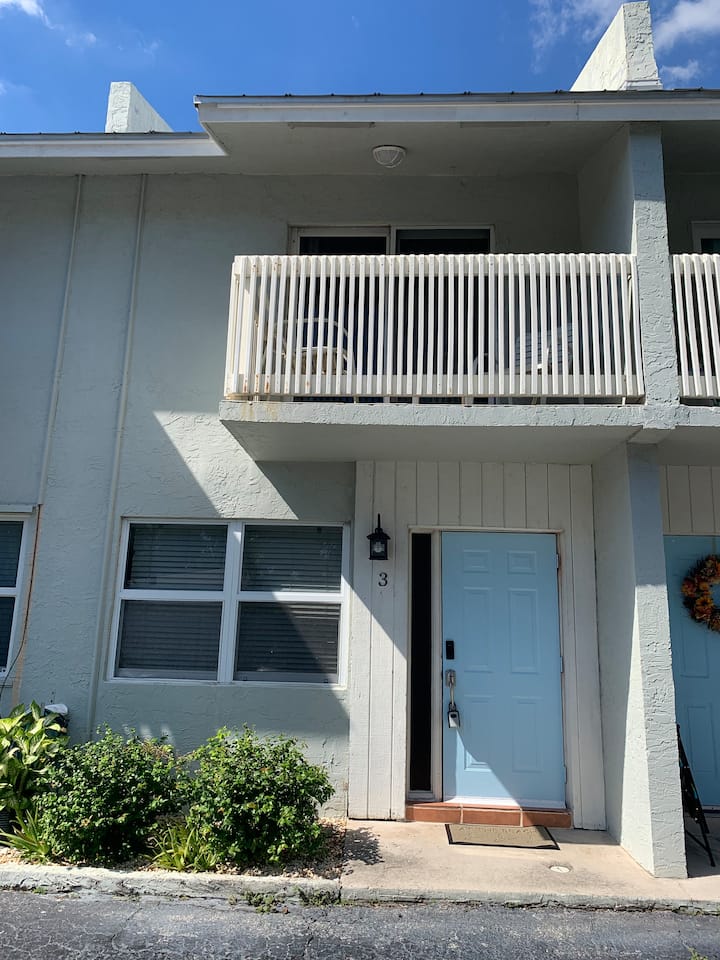 Deerfield Beach Island Townhouse - Deerfield Beach, FL