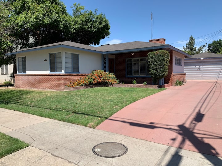 Charming Midcentury On Historical Van Ness Blvd - Fresno, CA