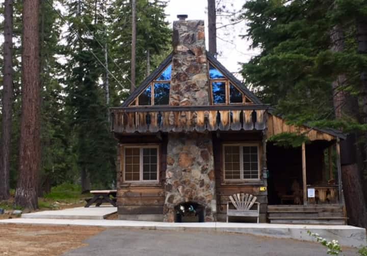Rustic Cabin With Comforts Of Home! - Tahoe City, CA