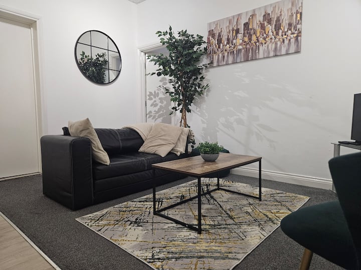 Lovely One Bedroom Apartment, -