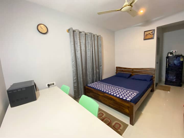 Independent 1 Room Attach Toilet & Free Wifi - Bangalore