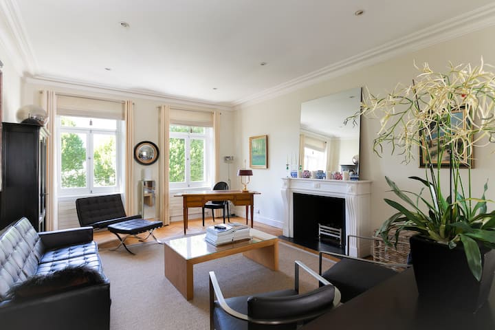 Central London Top Floor 2 Bed Flat Near Hyde Park - Earl's Court
