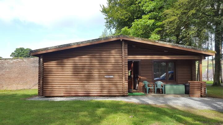 Dyfed 2 Self Catering Lodge - Llandeilo