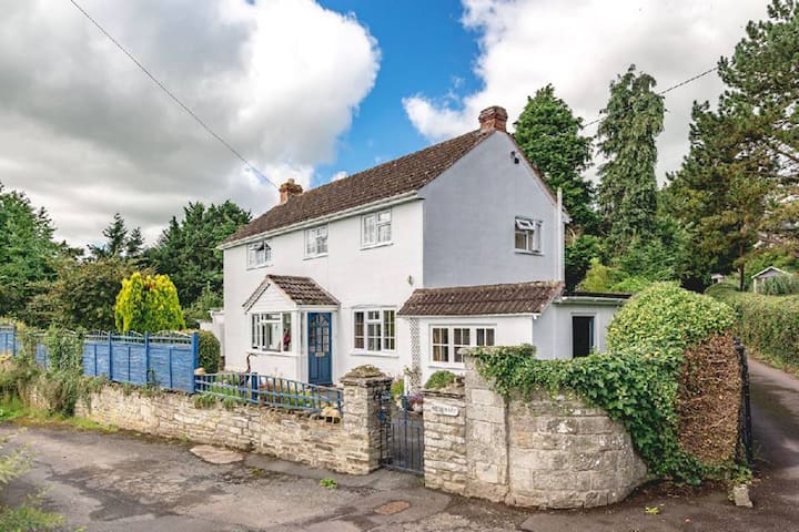 Wayside Cottage, Llowes 3.2 Miles From Hay On Wye - Hay-on-Wye